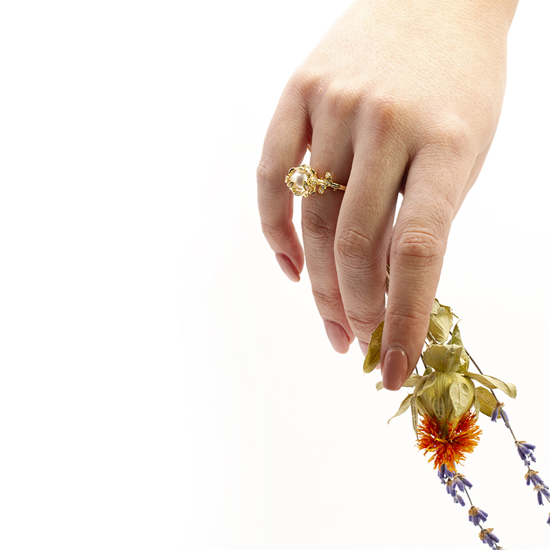 Nested Diamond Pearl Ring – 18ct Yellow Gold | Kasun London